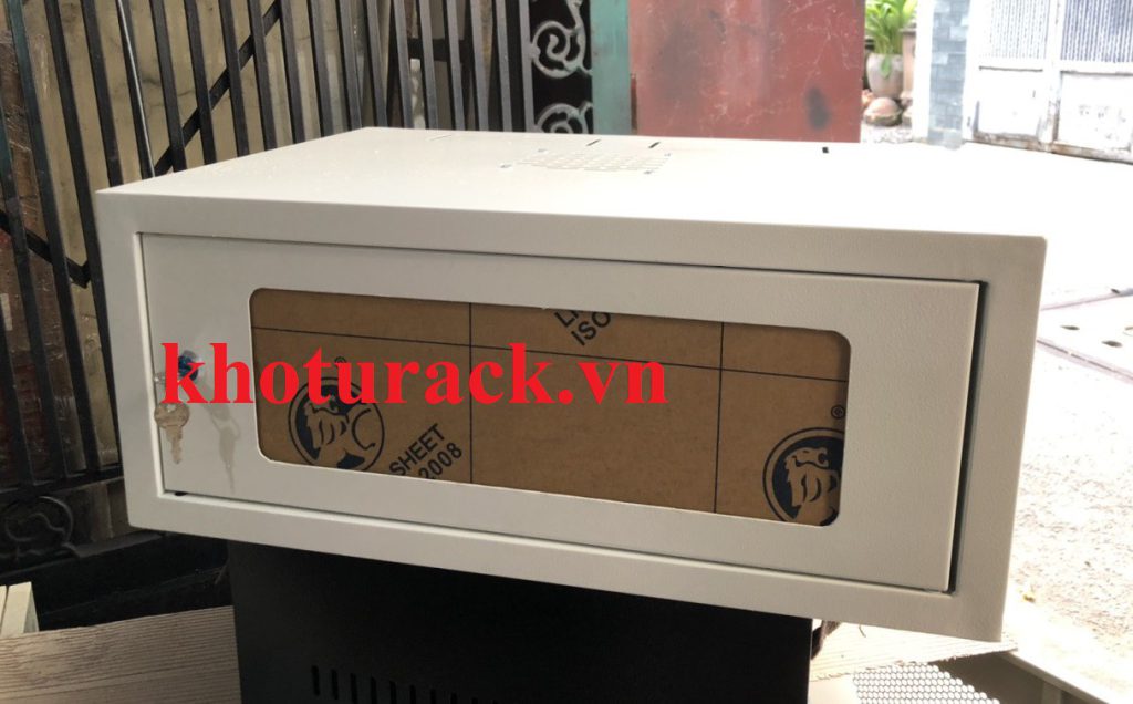Tủ rack 4U-D400 treo tường, màu trắng, cánh mica - KHO TỦ RACK
